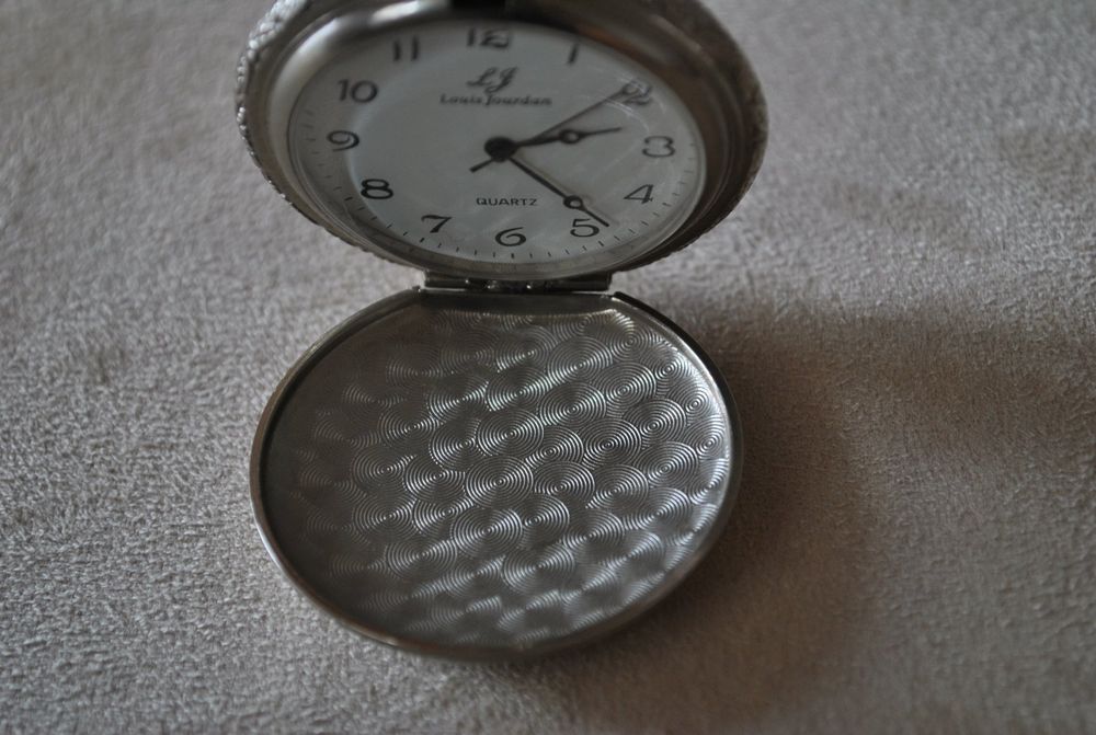 Louis Jourdan Taschenuhr | Kaufen auf Ricardo