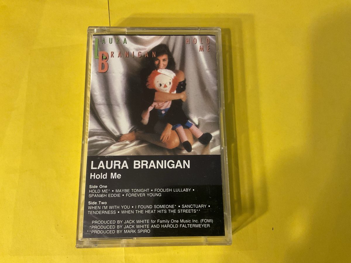 Laura Branigan - Hold Me - Musikkassette - Top Zustand!1985 (Gebraucht ...