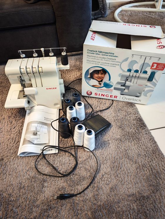 Singer Overlock 14SH654 Nähmaschine, neuwertig, Top Zustand! | Kaufen ...