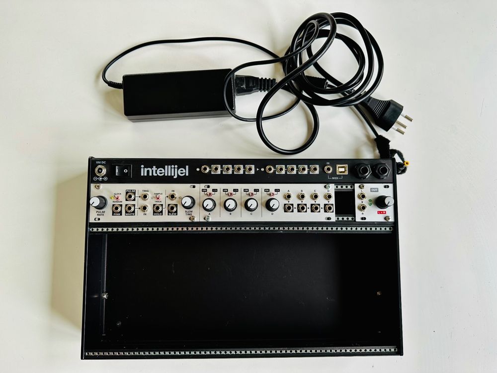 Intellijel 4U Palette 62 + 1U Module | Kaufen auf Ricardo