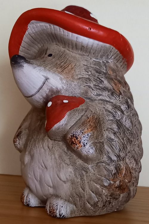 Igel Figur aus Terracotta (Gebraucht) in Weinfelden für CHF 1 – mit Lieferung auf Ricardo kaufen