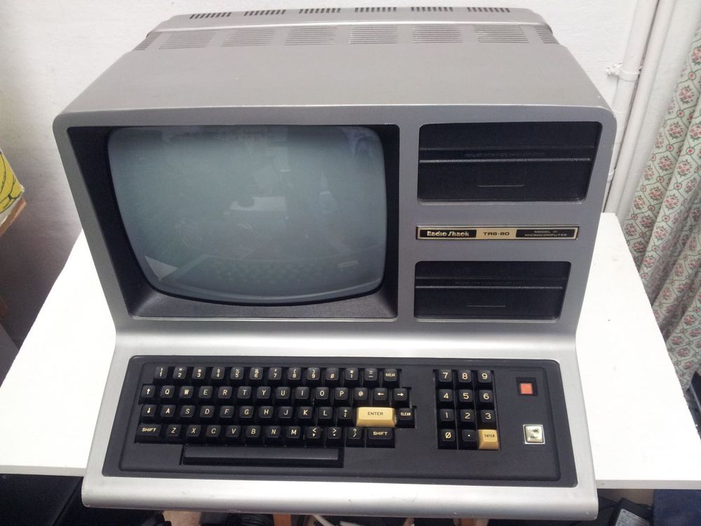 Tandy TRS-80 Model 3 micro Computer (Gebraucht) in Romont FR für CHF ...
