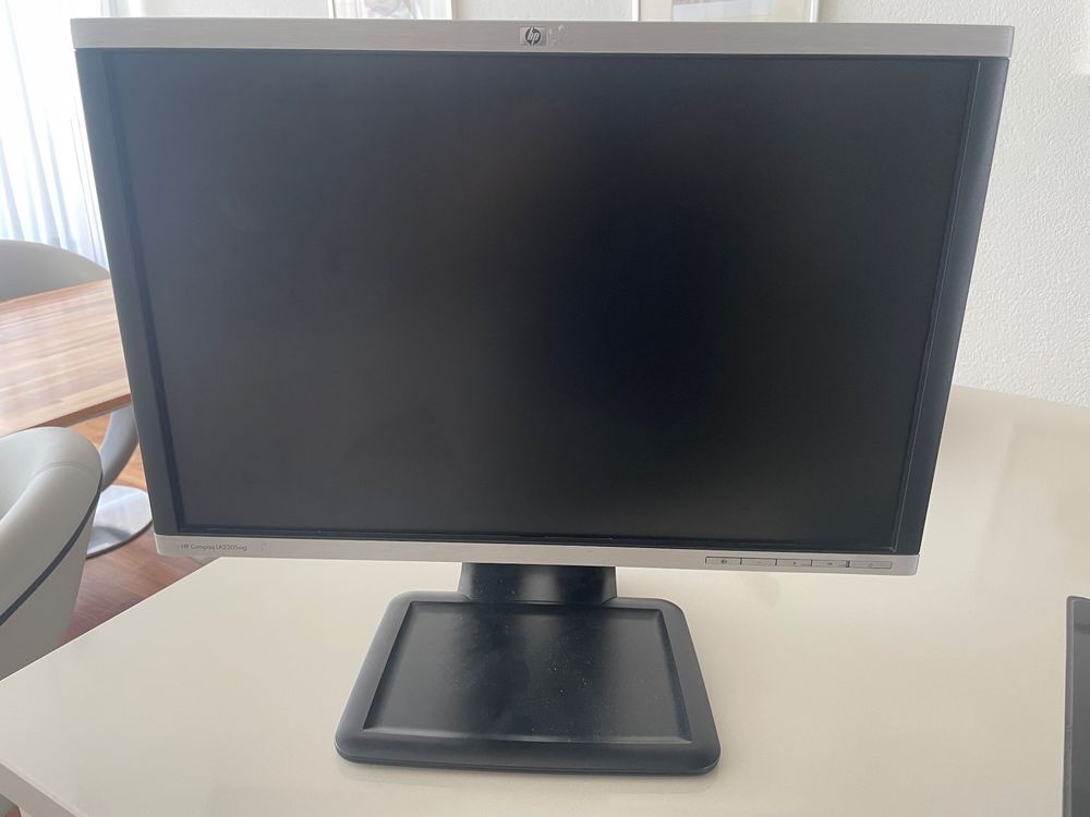 HP LA2205wg Monitor | Kaufen auf Ricardo