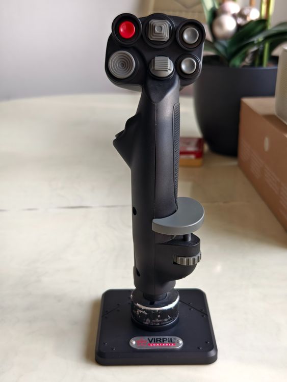 Virpil VPC MongoosT-50 Flight Stick + Virpil VPC Grip Stand (Defekt) in ...
