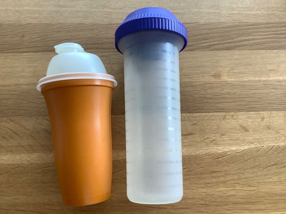 2 Tupperware Shaker | Kaufen auf Ricardo
