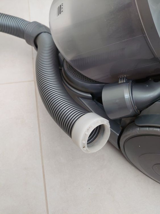 Dyson DC08 (Gebraucht) in Wängi für CHF 50 – nur Abholung auf Ricardo ...