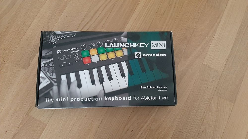 Novation Launchkey Mini MK2 (Neu (gemäss Beschreibung)) in Fribourg für ...