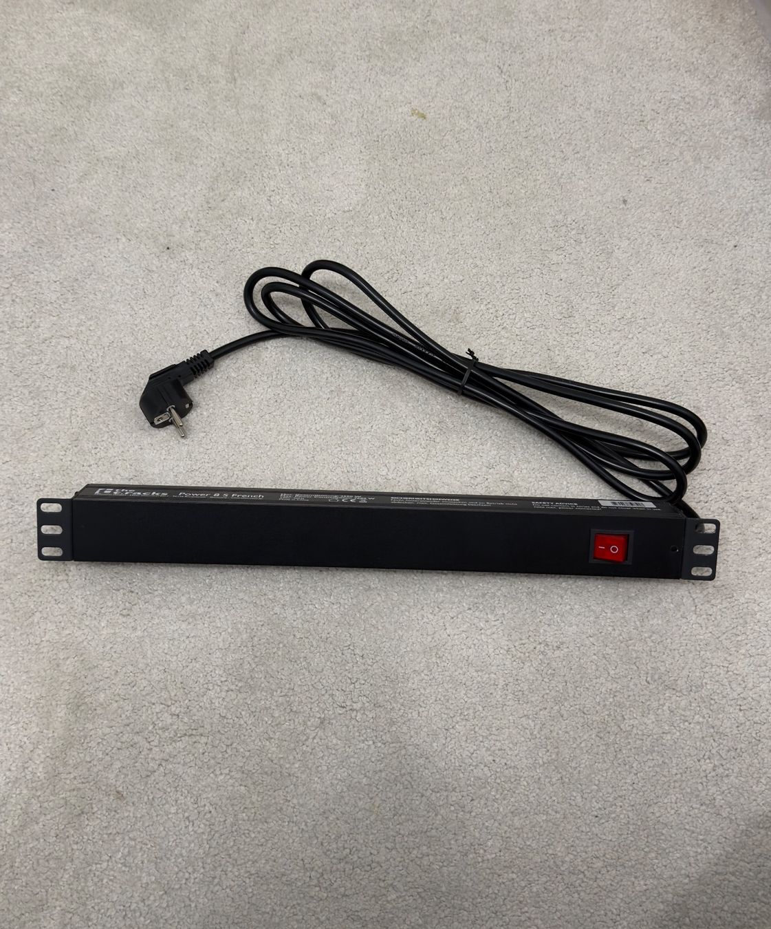 Multiprise Rack 19" (Neuf (Voir description)) à Embrach pour CHF 28 ...