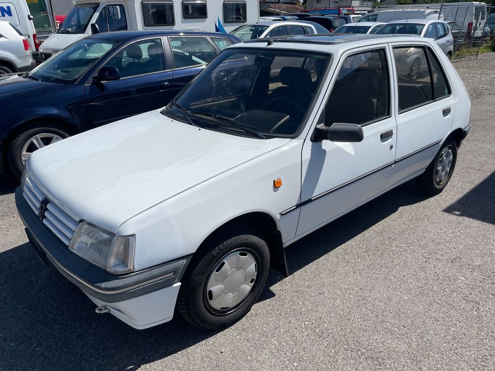 Peugeot 205 (D'occasion) à pour CHF 600 – retrait uniquement | Acheter ...