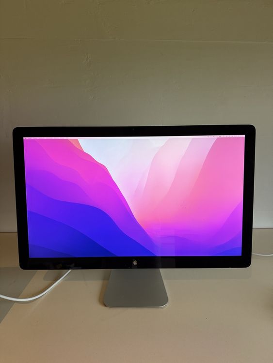 Apple LED Cinema Display 27” + Mini DisplayPort Kabel (Gebraucht) in ...