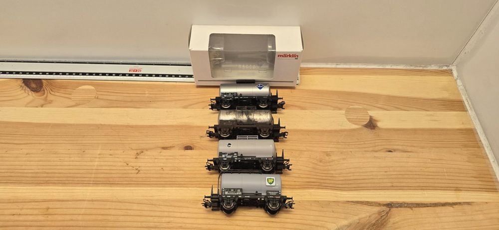4er Set Kesselwagen Märklin 00756-12 + 48170 + 48174 (Gebraucht) in ...