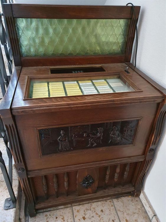 Symphomatic Jukebox Musikbox (Defekt) in Einsiedeln für CHF 170 – nur ...