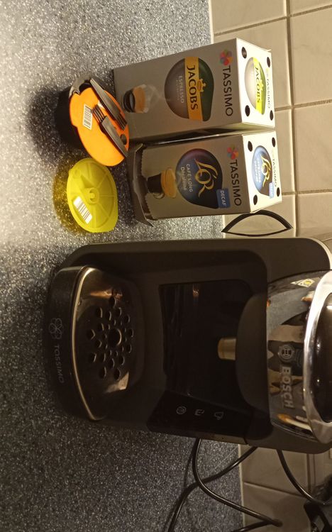 Machine à café Tassimo Bosch + capsules | Kaufen auf Ricardo