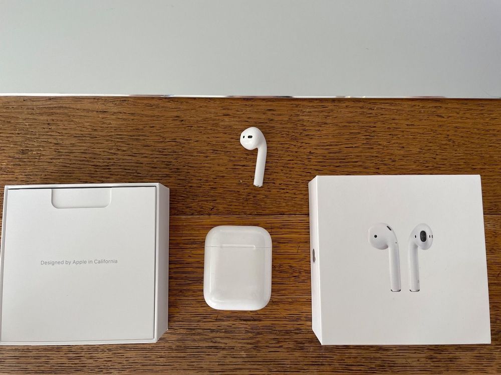 Rechter Apple AirPod 2nd Generation (Defekt) in Zürich für CHF 50 – mit ...