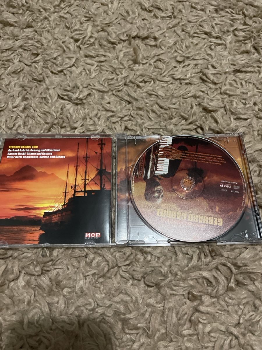 Gerhard Gabriel Trio - Einmal um die ganze Welt CD top! (Gebraucht) in Unterkulm für CHF 1 – mit ...