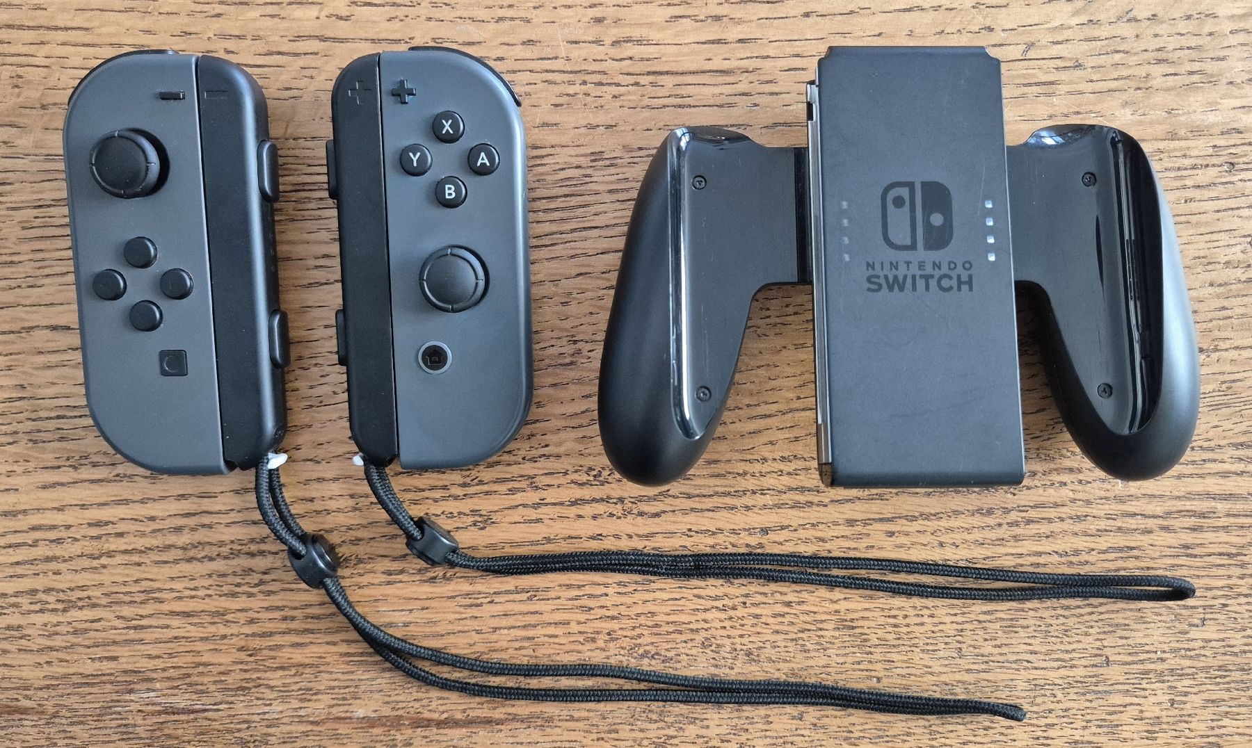 Nintendo Switch Joy-Con Controller grau/schwarz inkl. Grip (Gebraucht ...