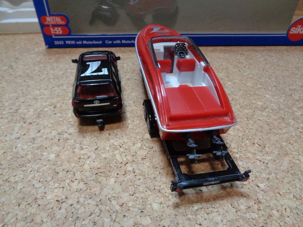 SIKU 2543 Toyota Land Cruiser mit Anhänger und Boot OVP (Neu und originalverpackt) in ...