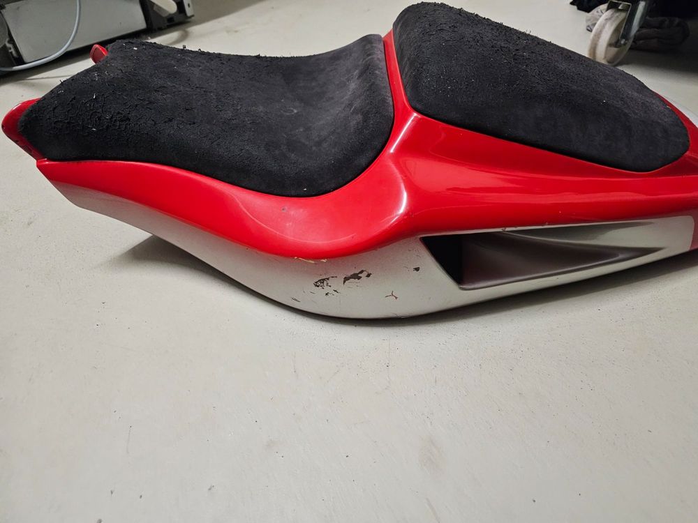 Ducati 748 916 996 998 Heck Biposto (Gebraucht) in Visp für CHF 190 – mit Lieferung auf Ricardo ...