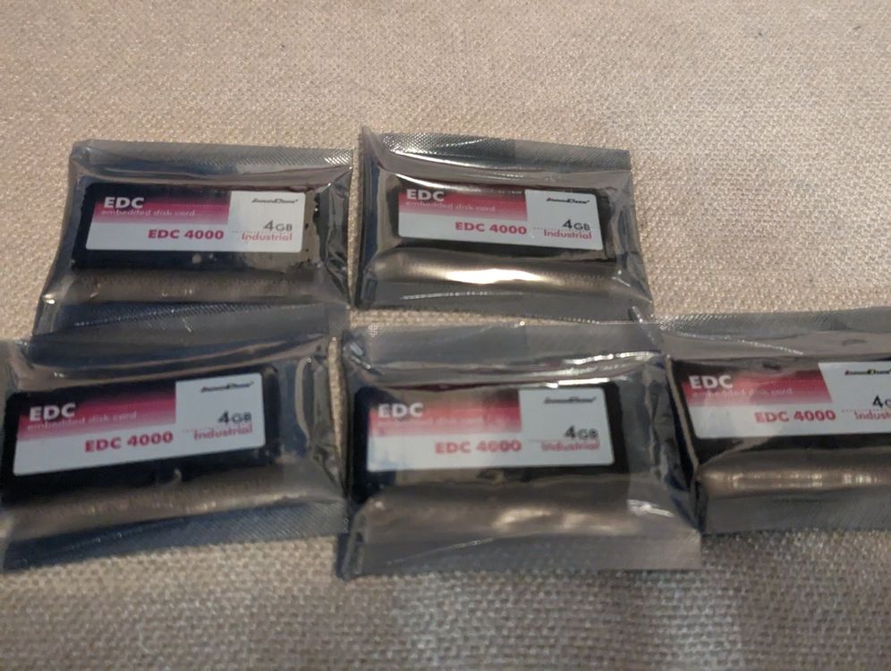 4x PATA IDE 4GB Flash Disk SSD SLC EDC4000 DE4H-04GD31W1DR (Neu und originalverpackt) in Baden ...