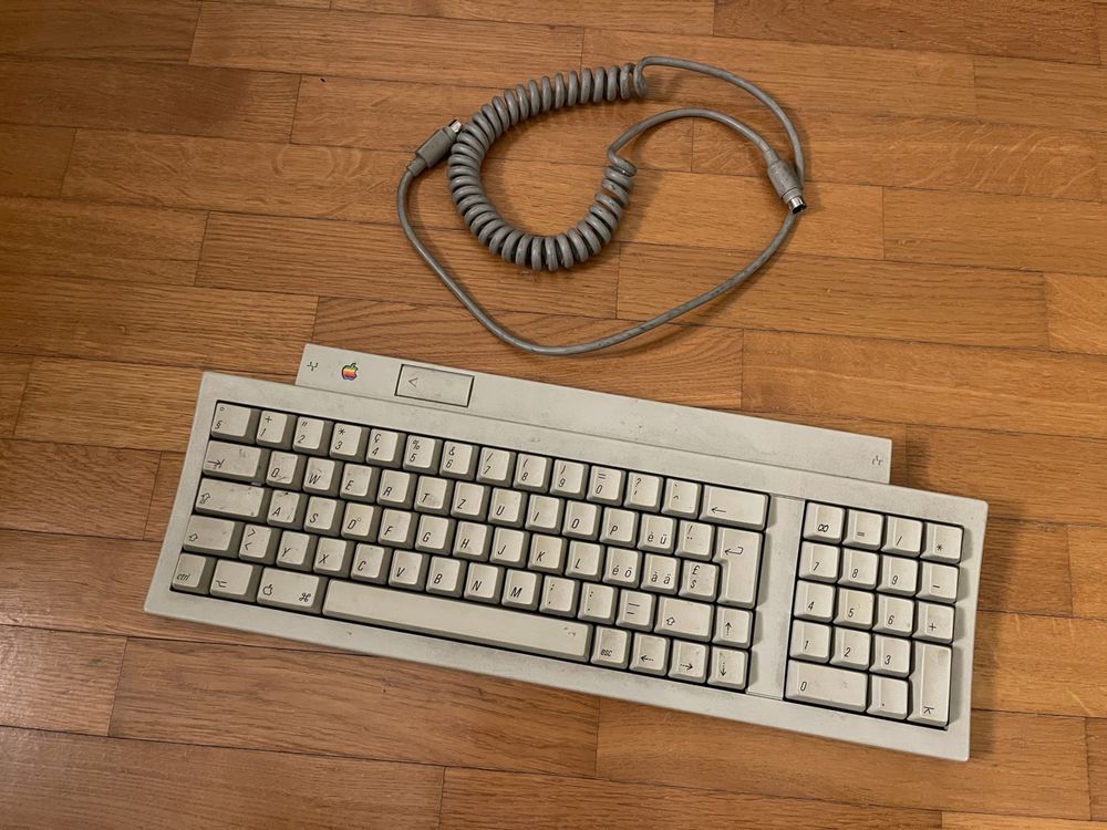 Apple Vintage Keyboard II mit Cable (Gebraucht) in Figino für CHF 44.9 ...