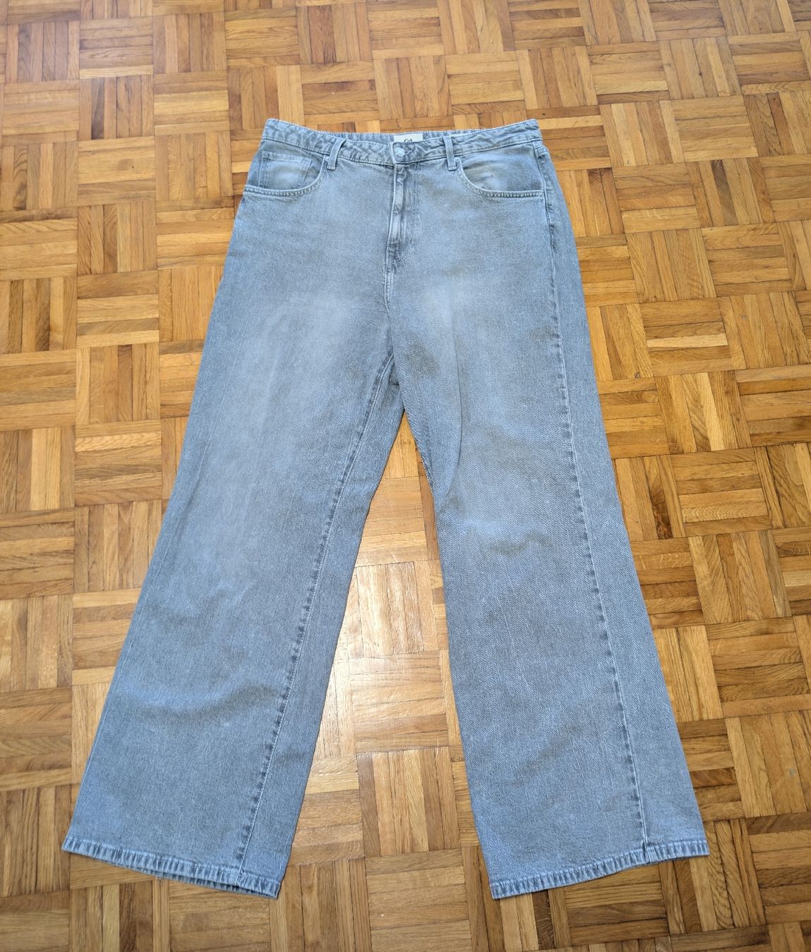 Jeans gris (D'occasion) à Genève pour CHF 16 – avec livraison | Acheter ...