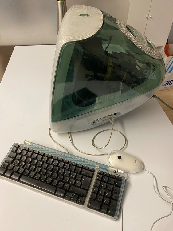 iMac G3 transparent, funktioniert tiptop inkl. div. Software (Gebraucht ...