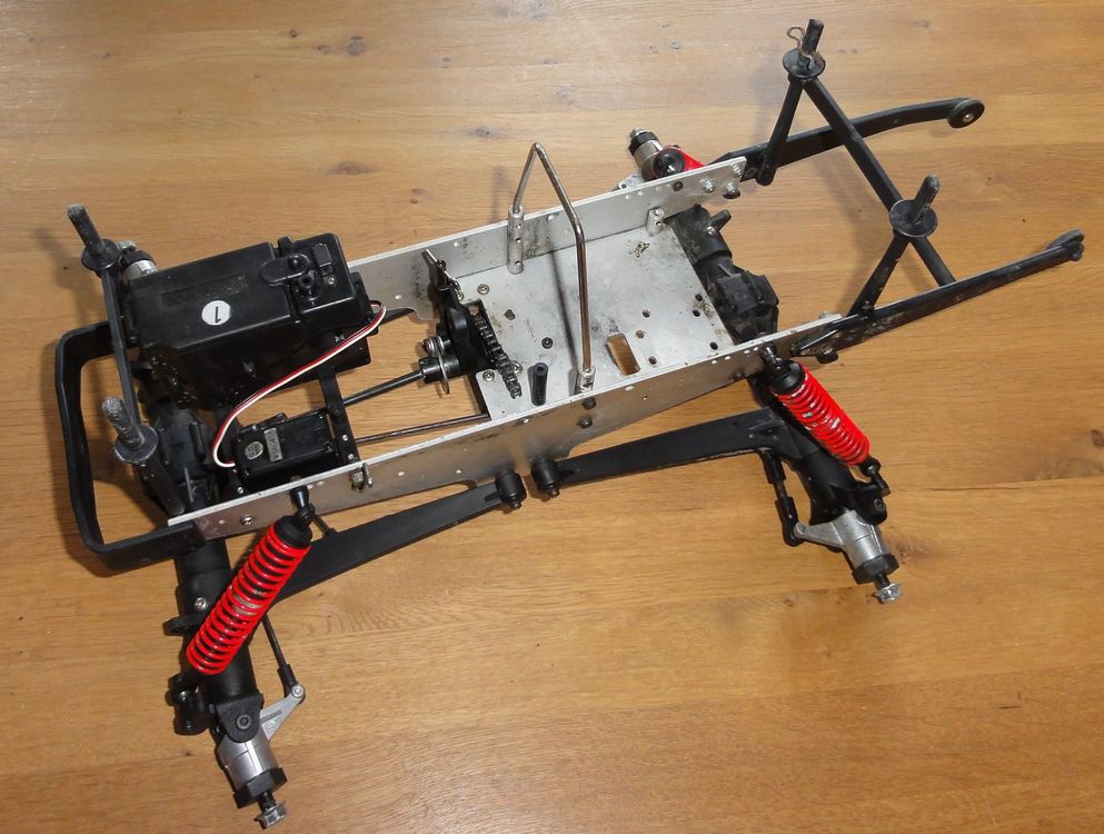 Kyosho Mad Force Chassis 1:8, 4WD als Teilespender | Kaufen auf Ricardo