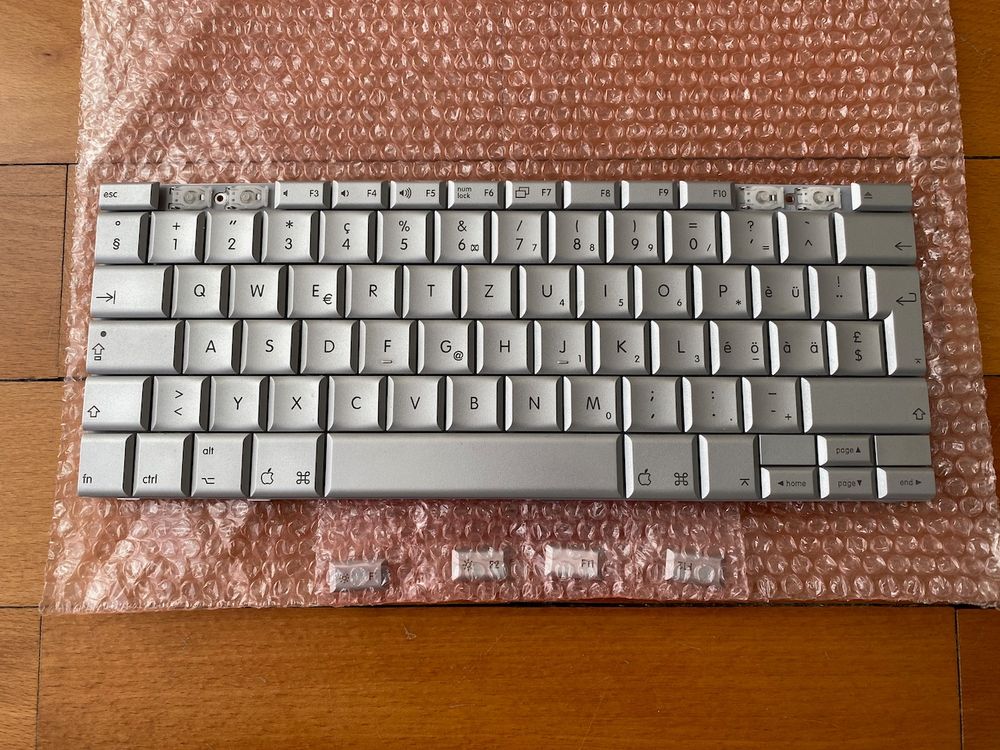 Powerbook G4 12" Brandneue Schweizer Tastatur BRAND NEW (Neu und ...