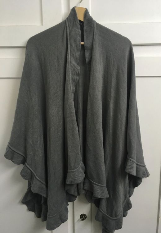 Cape / Poncho Maddison grau | Kaufen auf Ricardo