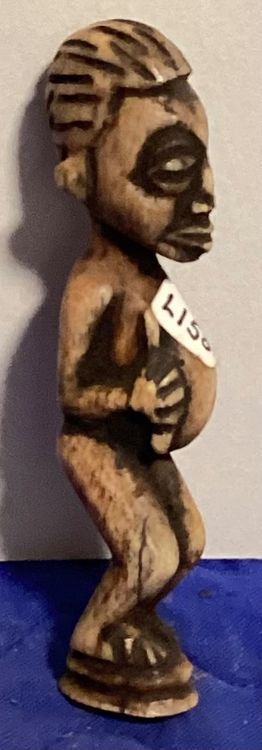 Sehr alte Afrikanische Handgeschnitzte Figur (Gebraucht) in Root für CHF 49 – nur Abholung auf ...