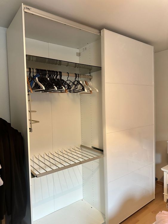 Grosser Pax Kleiderschrank mit Schiebetüren, Top Zustand! (Gebraucht ...