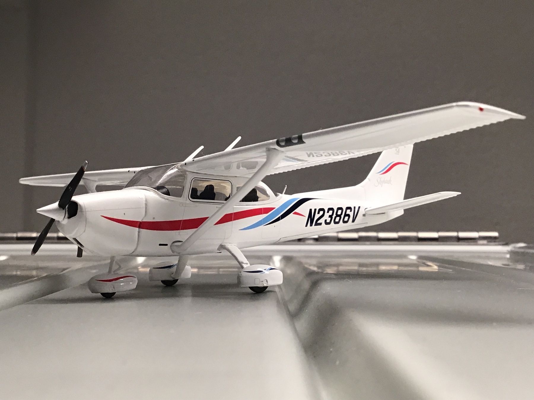 Modellflugzeug Cessna 172 Skyhawk - 1:72 Metall (Gebraucht) in ...