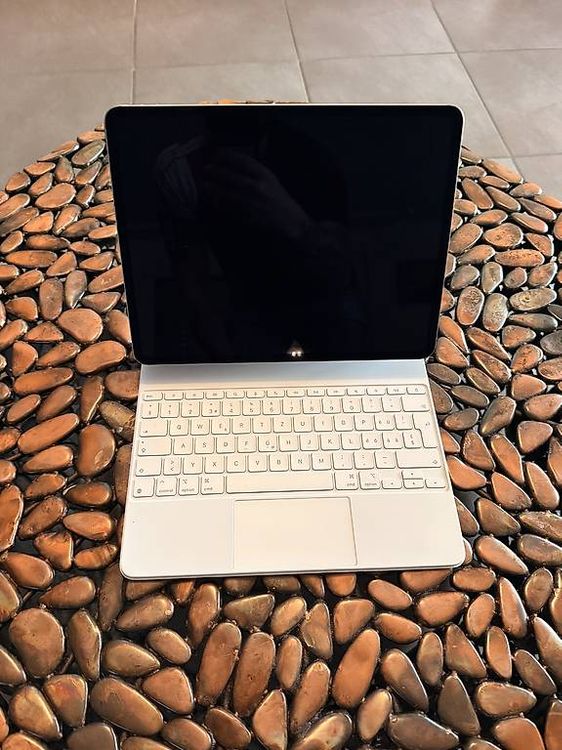 Apple iPad Air 13 (2025)Spacegrey mit Apple Magic Keyboard (Neu (gemäss ...