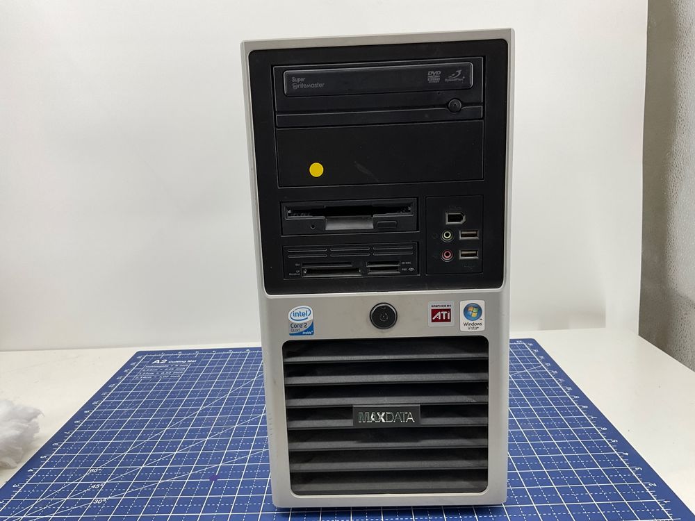 MAXDATA PC Computer HD ausgebaut schaltet nicht ein (Defekt) in Stäfa ...