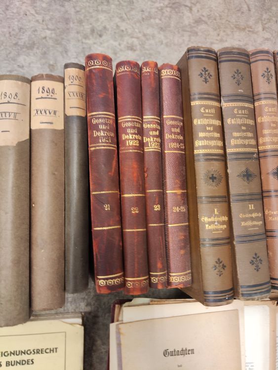 Lot antike Bücher Recht Gesetze und Dekrete Gurti (Gebraucht) in Toffen ...