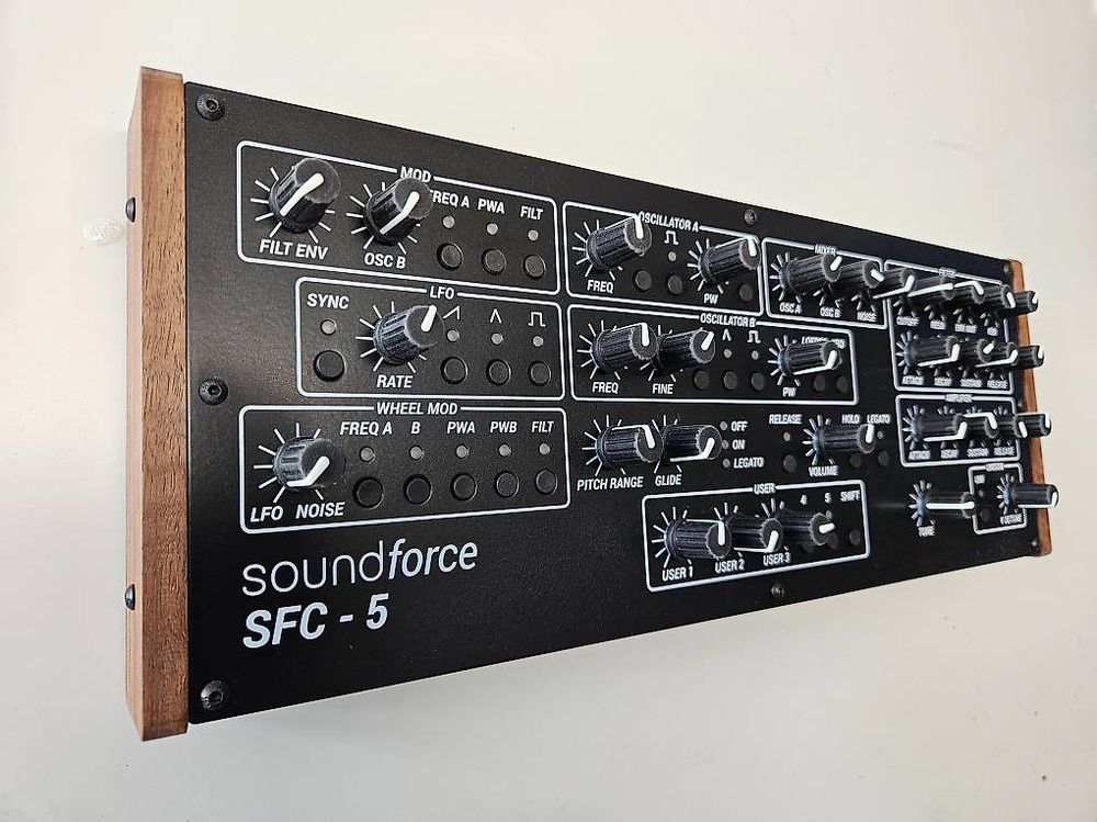 Soundforce SFC 5 V2, (Prophet 5 Controller) mit Uhe Repro (Gebraucht ...