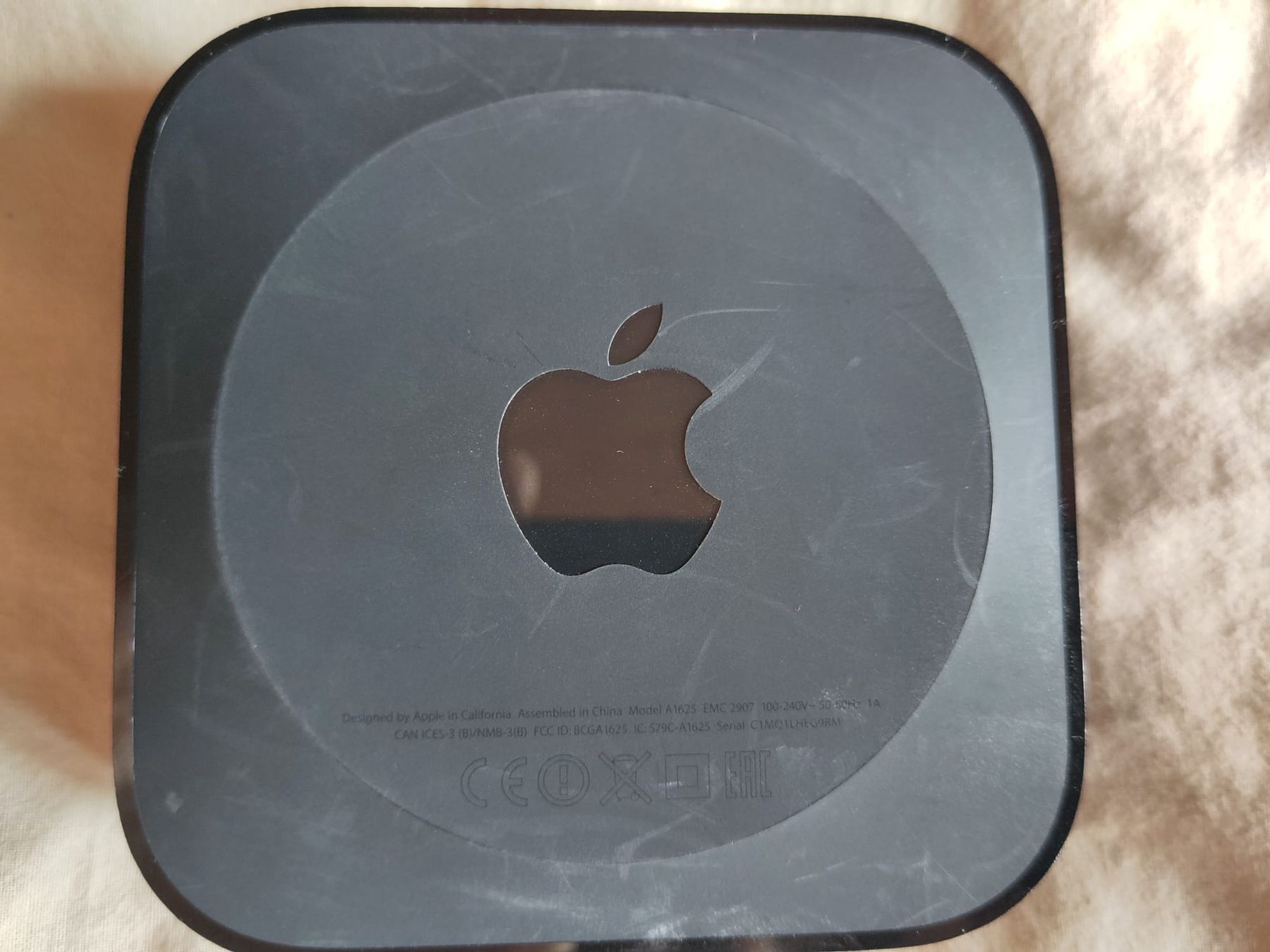 Apple TV (4. Gen) mit Fernbedienung und Kabel (Gebraucht) in Winterthur ...