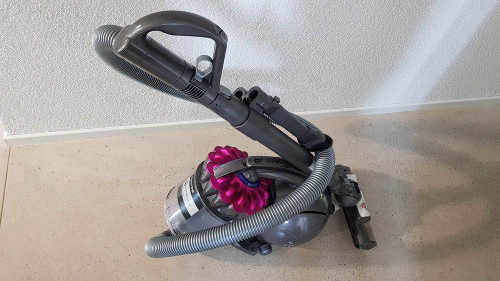 Dyson Animal Pro Staubsauger | Kaufen auf Ricardo