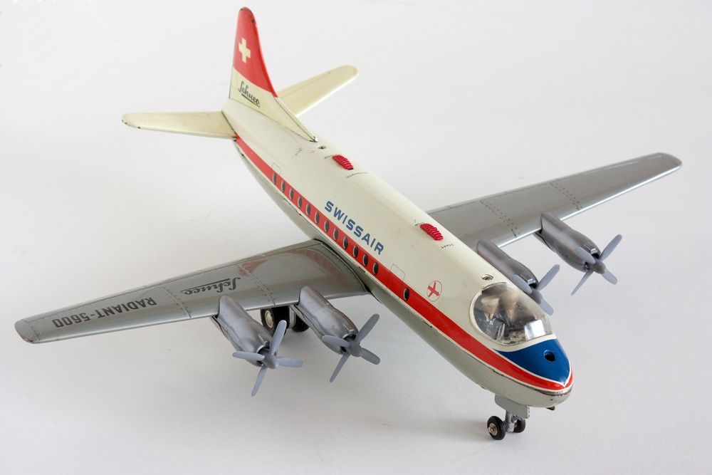 Schuco Electro Radiant 5600 SWISSAIR Blechspielzeug (Defekt) in Urdorf ...