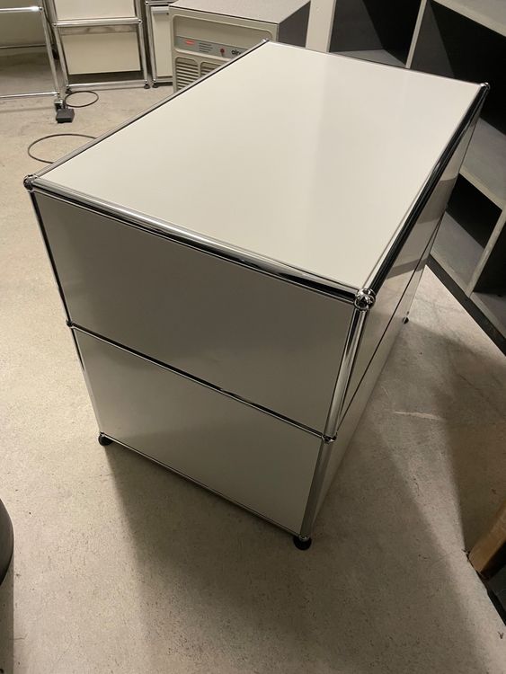 Korpus USM Möbel weiss (Gebraucht) in Zürich für CHF 500 – nur Abholung ...