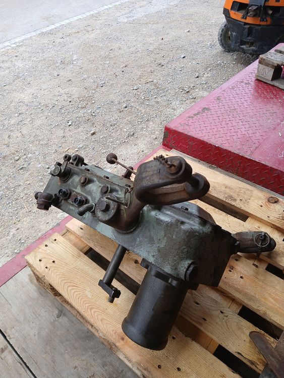 Hürlimann Heckhydraulik (Gebraucht) in Elgg für CHF 250 – nur Abholung auf Ricardo kaufen