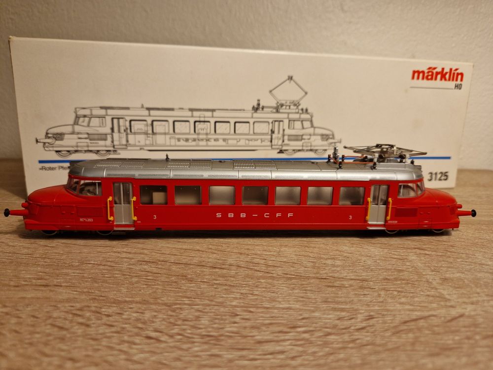 Märklin 3125 E-Lok Roter Pfeil Rbe 2/4 SBB H0 (Défectueux) à St-Aubin ...