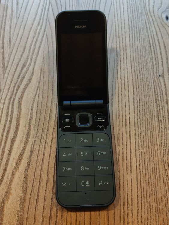 NOKIA 2720 Flip / Dual / SIM (Gebraucht) in Appenzell Eggerstanden für ...