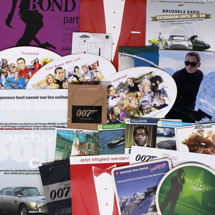 James Bond 007 20 seltene Werbeartikel Flyer, Sticker... (Gebraucht) in Brüttisellen für CHF 7 ...
