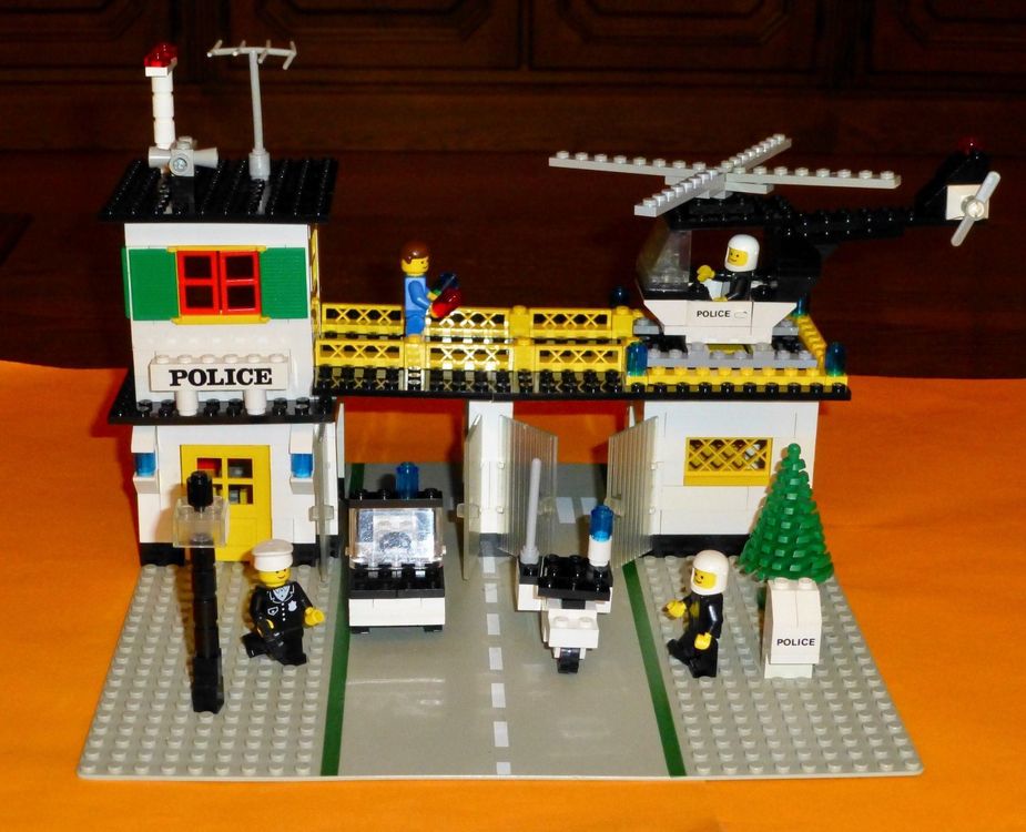 Lego / 381 Polizei Hauptwache von 1979 | Kaufen auf Ricardo