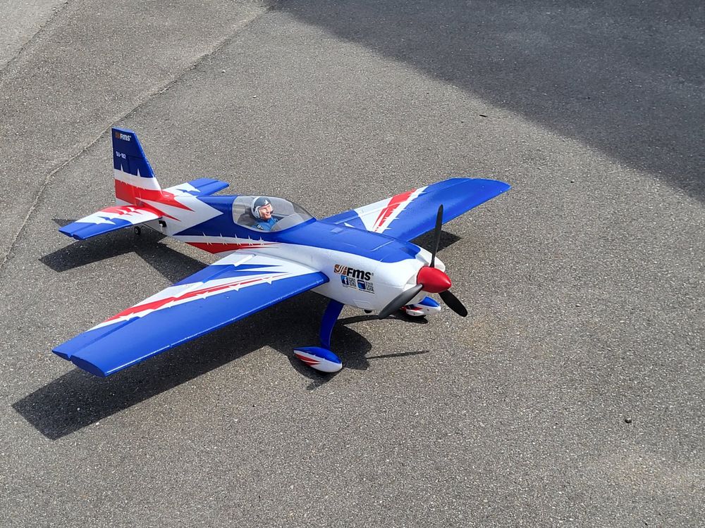 FMS Extra 300 ARF | Kaufen auf Ricardo