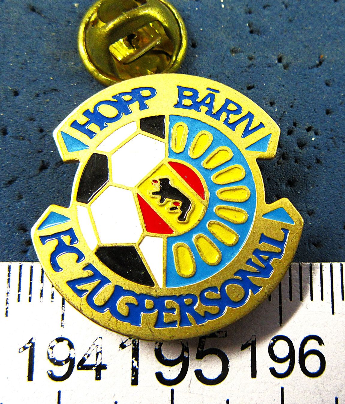 HOPP BÄRN FUSSBALL PIN GEPRÄGT FC ZUGPERSONAL LIMITIERT (Gebraucht) in ...
