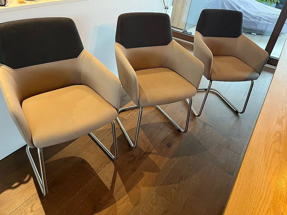 Abholung bis 12.03. - Stühle und Sitzbank Venjakob (Gebraucht) in Zug für CHF 900 – nur Abholung ...