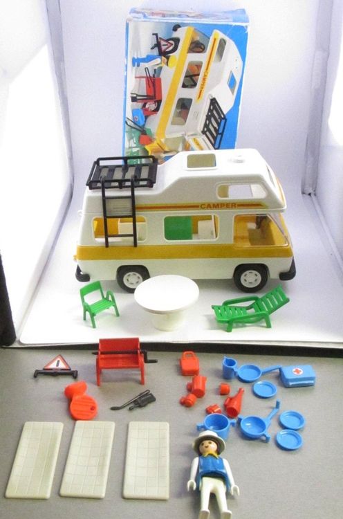 Vintage Playmobil Camper 3258 mit Orginalschachtel (Gebraucht) in Sirnach für CHF 23 – mit ...