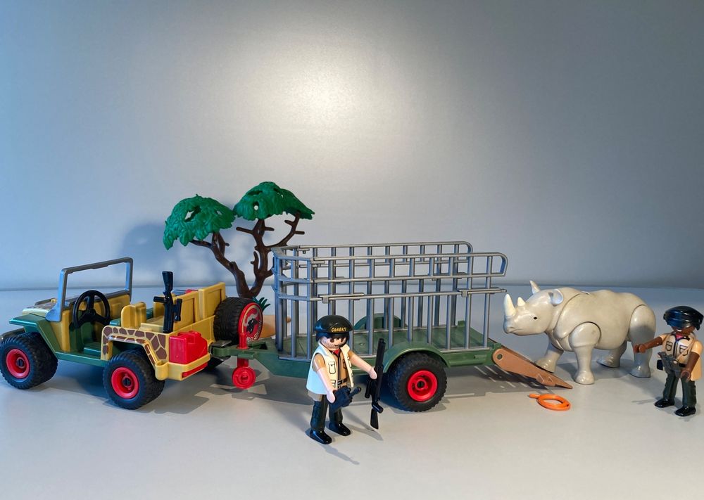 Playmobil, Ombati Rangerfahrzeug, Anhänger und Nashorn (Gebraucht) in Wil SG für CHF 23 – mit ...